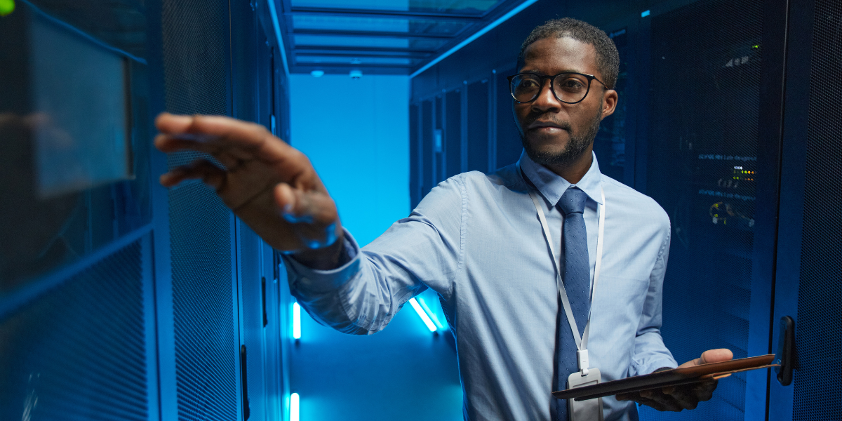 4 Types of Data Storage: A Guide for Businesses